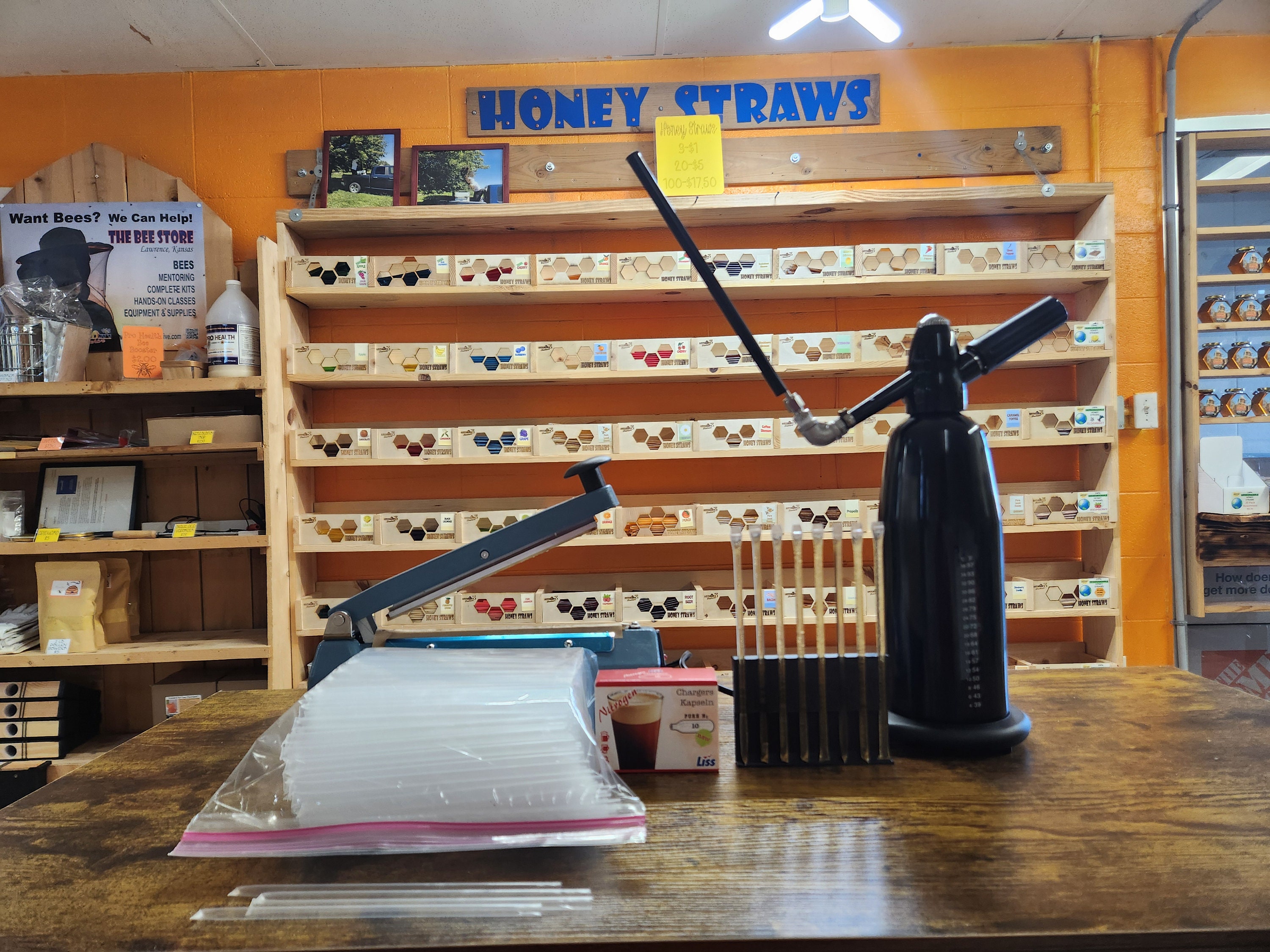 Honey Stick Machine Kit Includes Machine, 500 Bite Open Straws, 10 ...