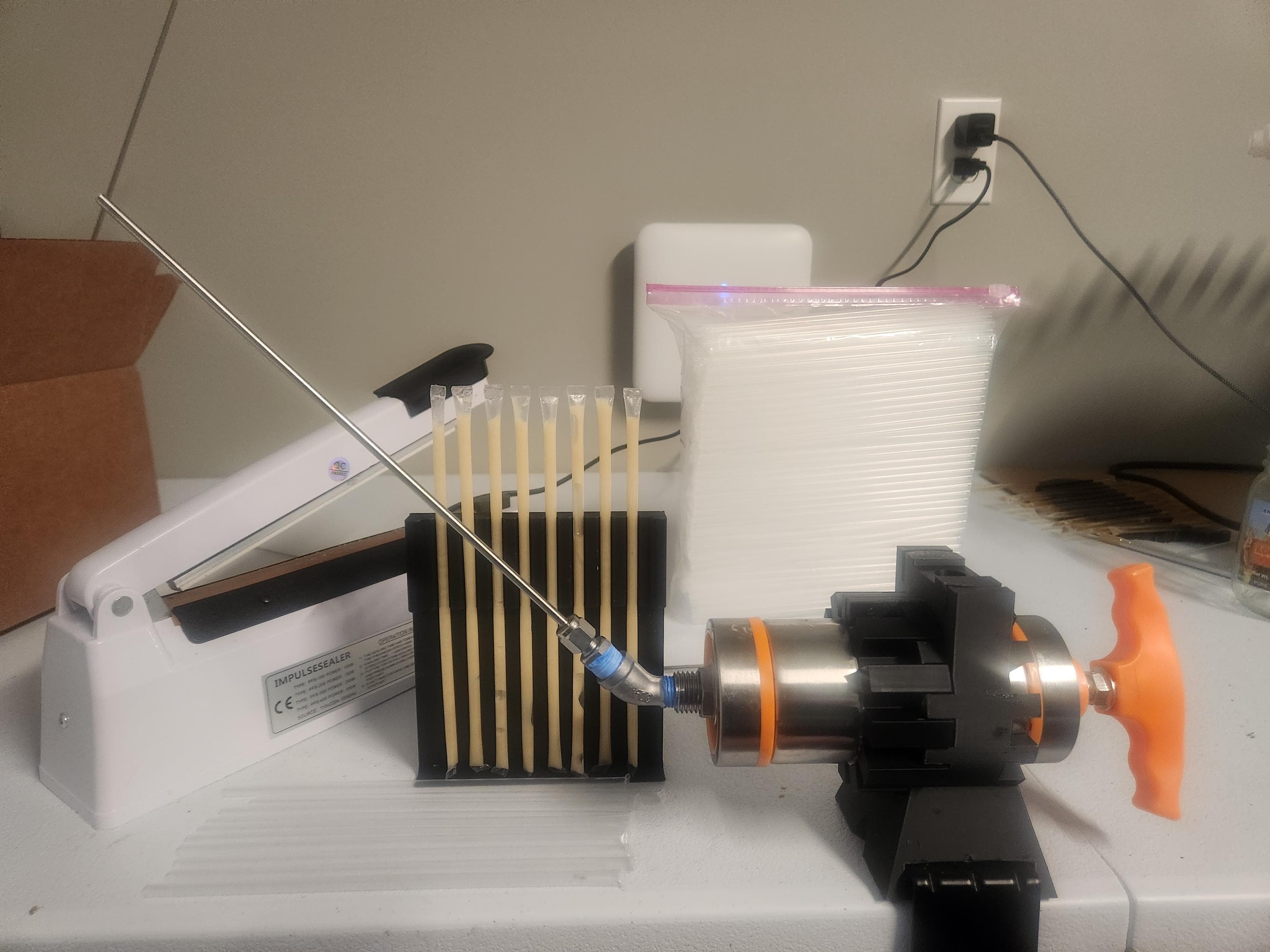 Honey Press Honey Stick Machine Kit + 8 Straw Holder + 500 Presealed ...