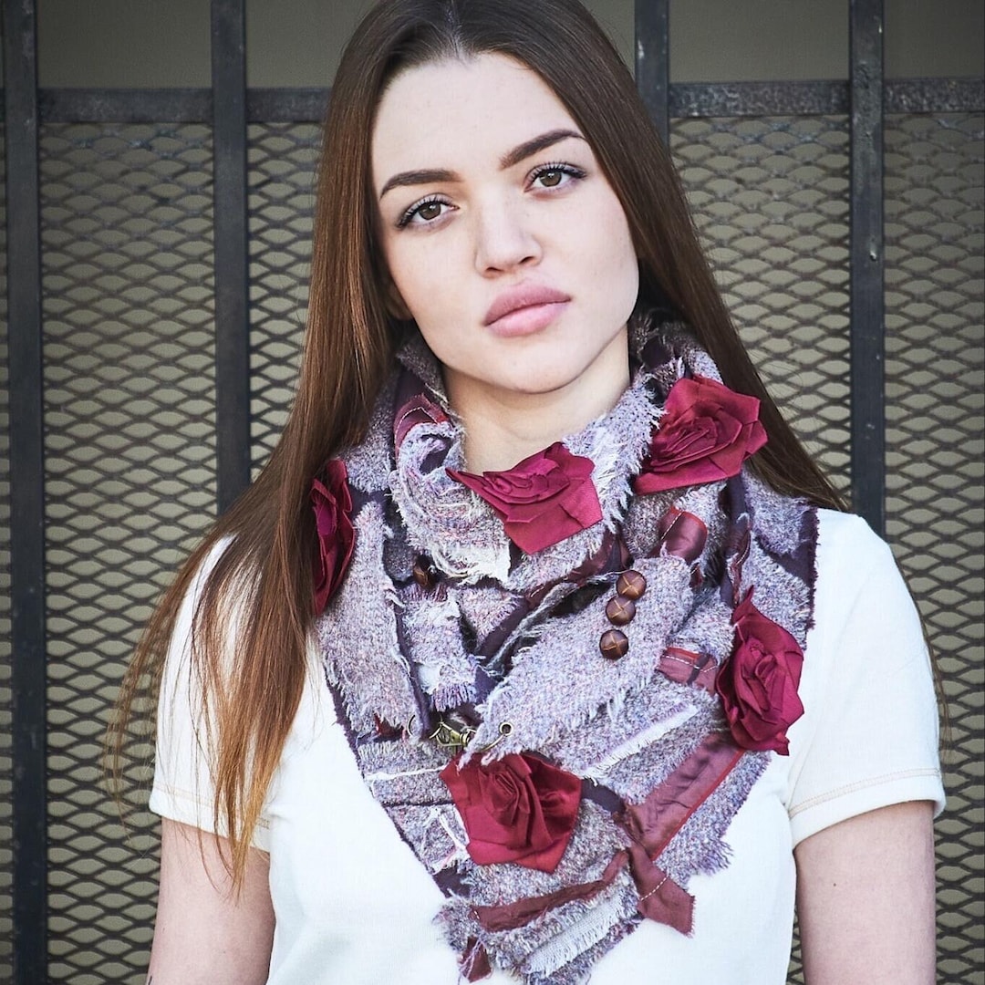 Ripped Wool Scarf: Red Silk Roses, Avantgarde Fashion - Etsy