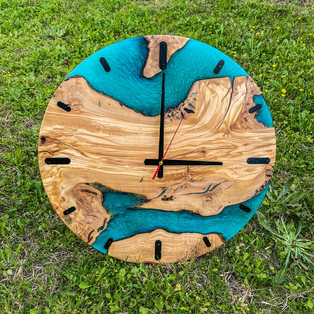 Epoxy Olive Wood Wall Clock, Blue Resin, Live Edge Wood Decor - Etsy