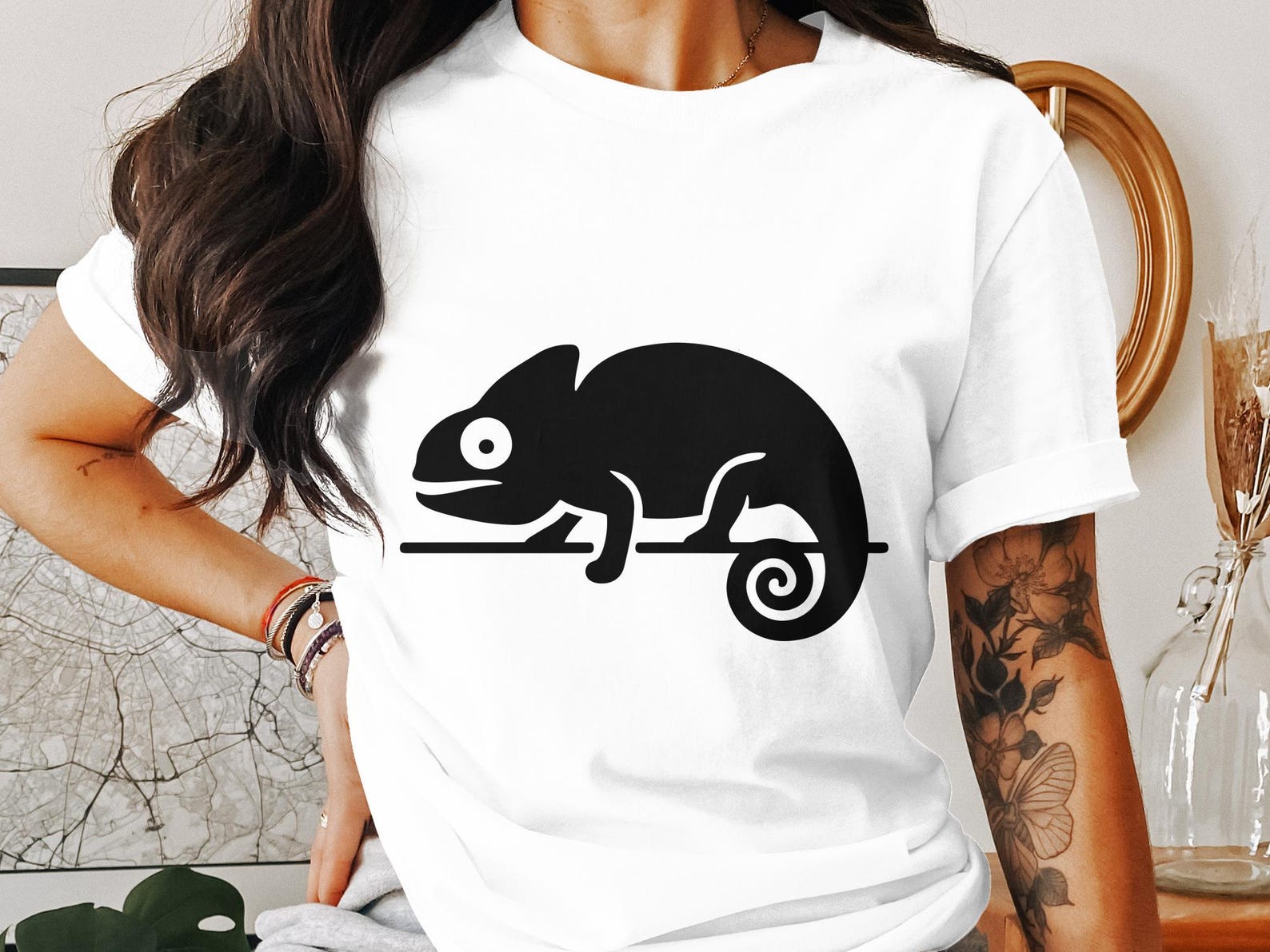 Chameleon SVG - Camouflage Lizard Reptile Animals Silhouette Clipart ...