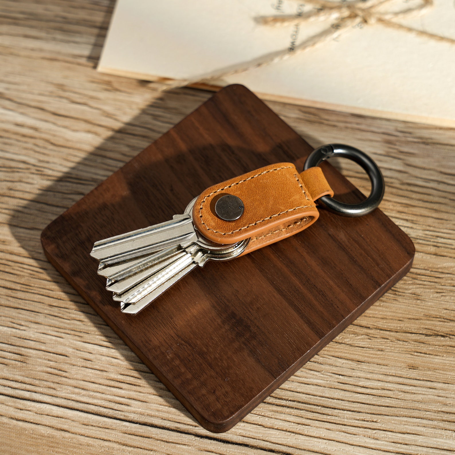 Minimalist Leather Key Organizer. Compact Leather Key Holder. Leather ...