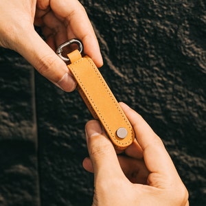 Personalized Crazy Horse Leather Key Holder, Compact Organizer - Etsy
