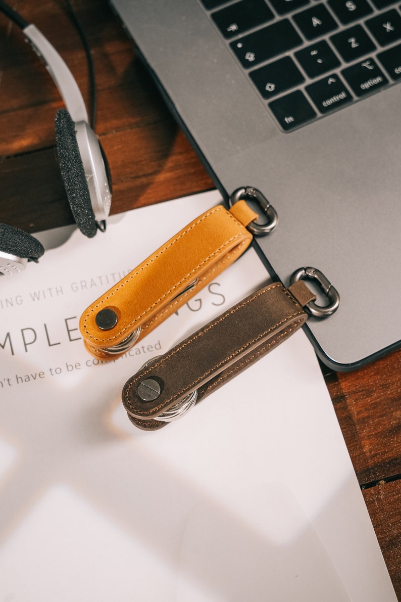 Personalized Crazy Horse Leather Key Holder, Compact Organizer - Etsy