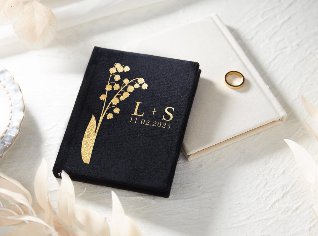 Personalized Name and Wedding Date Velvet Vow Booklet, Bridal Speech ...