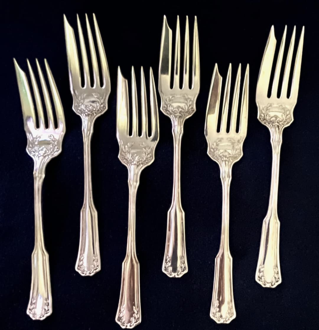 1835 R Wallace Silverplated Flatware, Laurel Pattern Forks Set of 6 - Etsy
