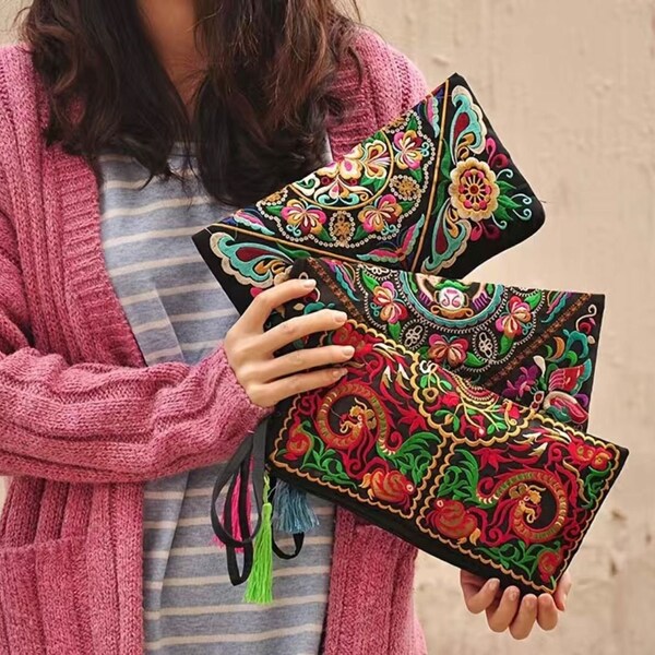 Hand Embroidered Purse - Etsy