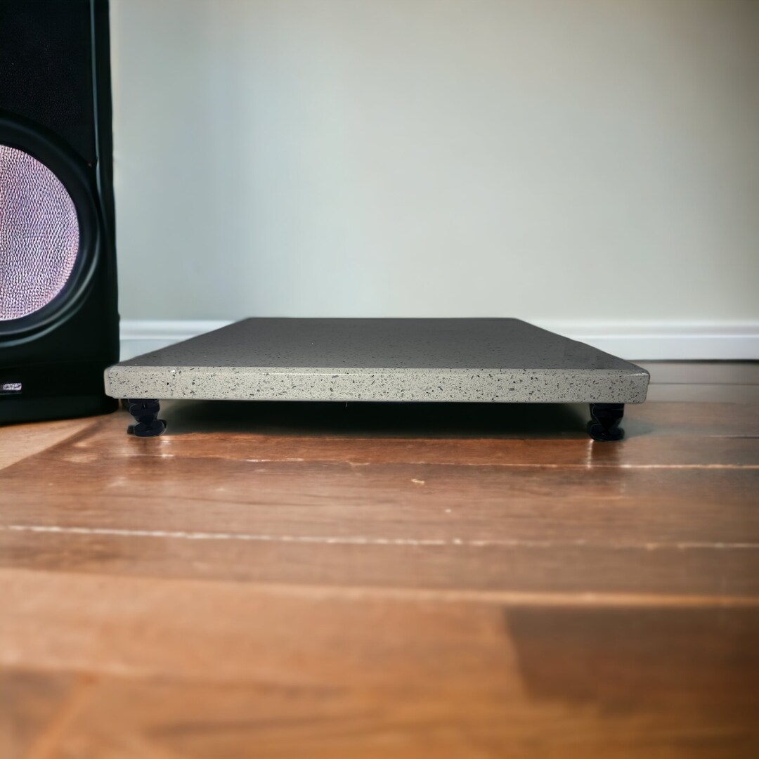 Set of 2 / Quartz Speaker Bases / Audio Equipment Isolation Stands - 18 ...