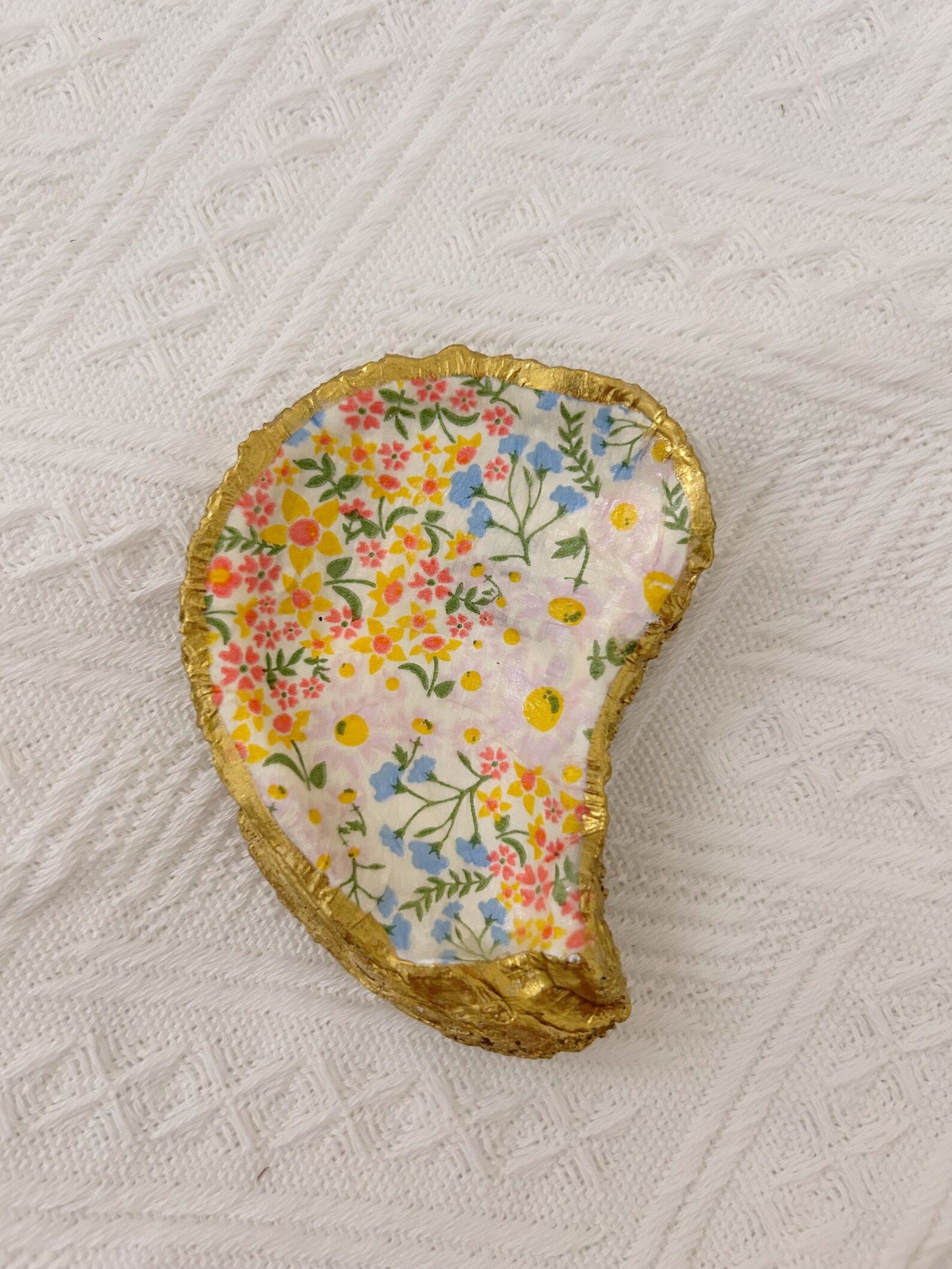 Oyster Shell Ring Trinket Dish: Spring Floral Design, Wedding Favor ...