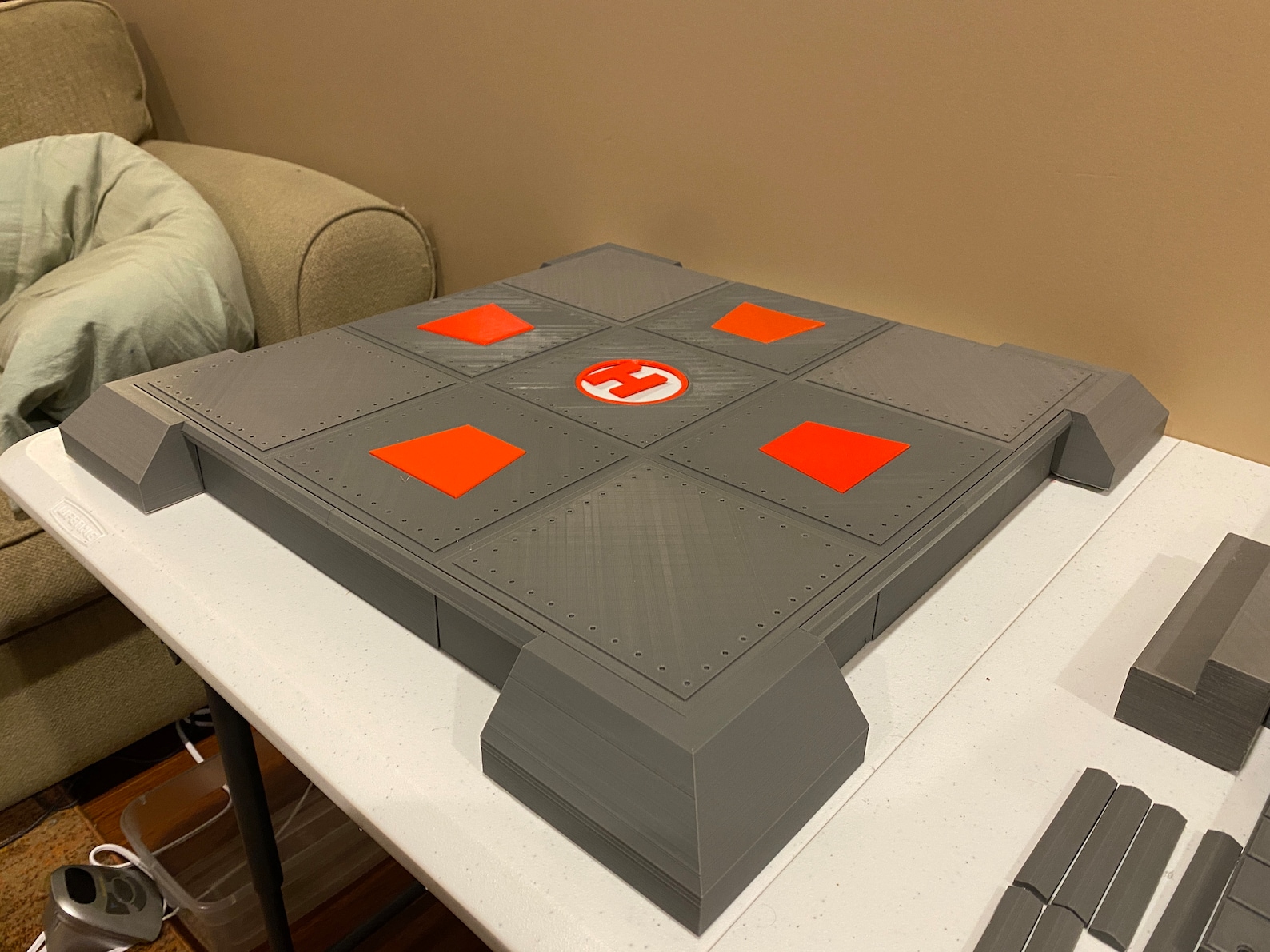 1:12 Scale '83 HQ Helipad With Expansions STL Files - Etsy