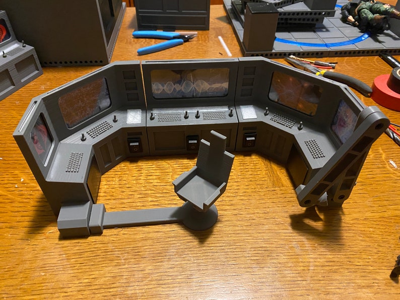 1:18 Scale Brainwave Scanner. STL Files - Etsy