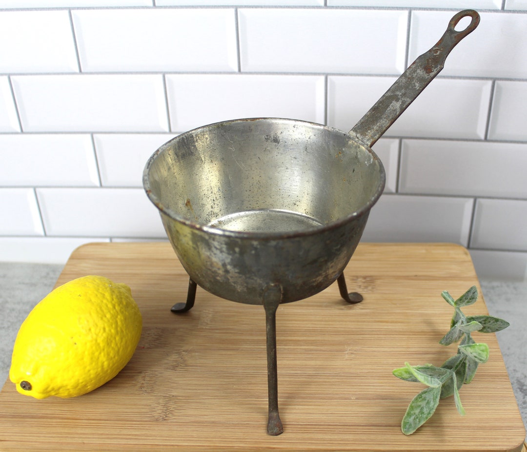 Vintage Cooking Pot Three Hand-forged Legs Handle Posnet Tripod Spider ...