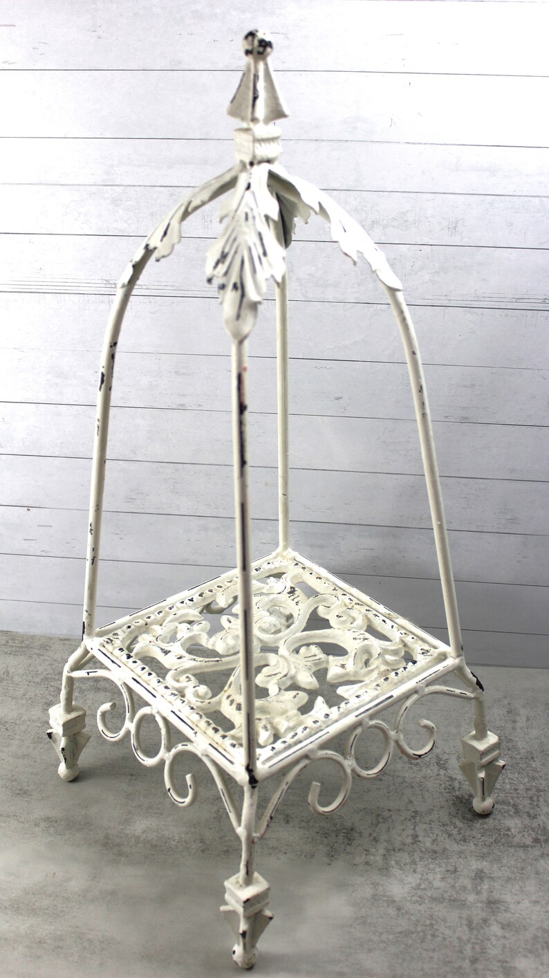 Vintage White Distressed Iron Metal Dome Plant Stand Finial Top Scrolls ...