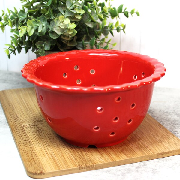 Berry Bowl Colander - Etsy