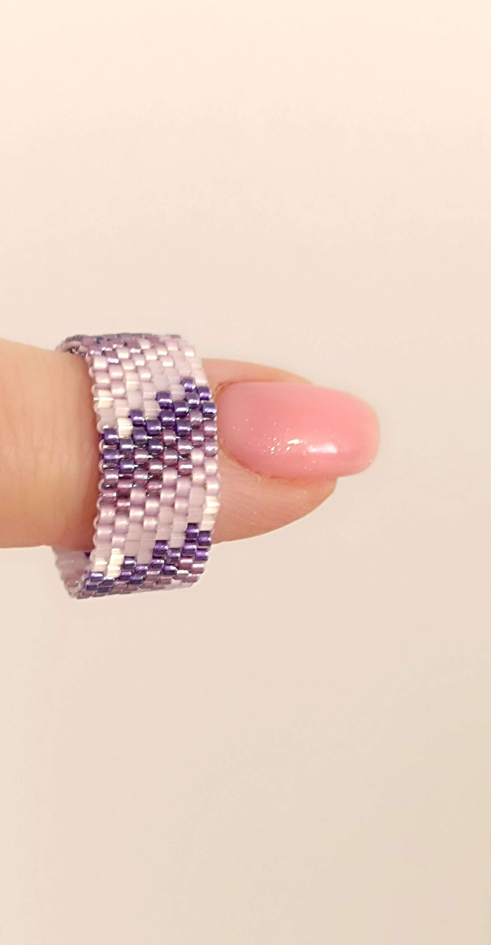 Boho Peyote Ring Pattern Beaded Embroidery, Simple Mosaic Bead Design, Light Miyuki Delica ...