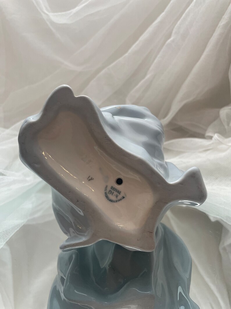 Royal Dux Cinderella Vintage Princess Figure Collectible 1970s Statue ...