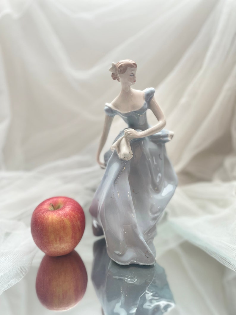 Royal Dux Cinderella Vintage Princess Figure Collectible 1970s Statue ...
