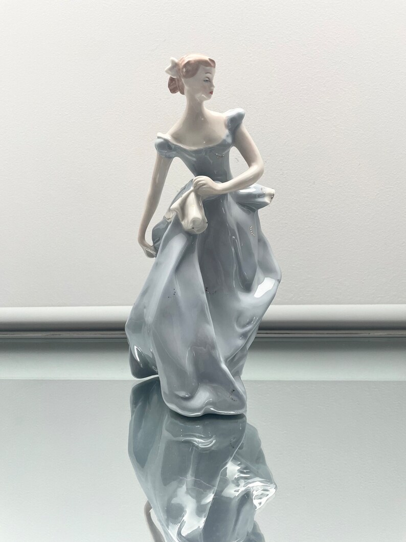 Royal Dux Cinderella Vintage Princess Figure Collectible 1970s Statue ...