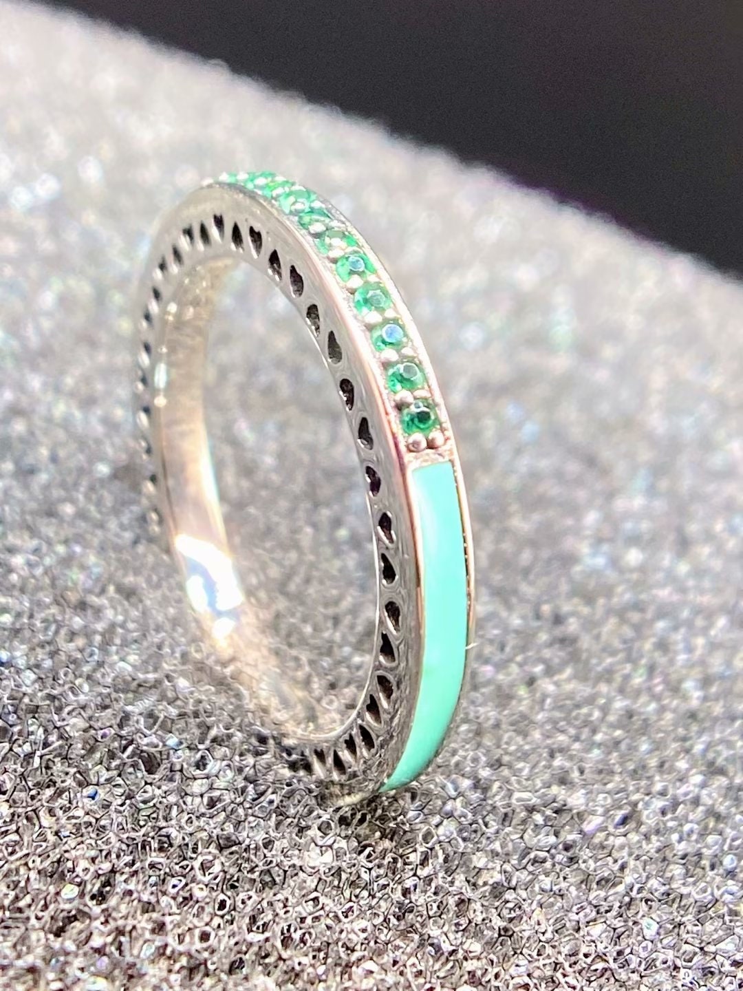 NEW Authentic Pandora Radiant Hearts of Pandora Green Ring ,ring Size 5 ...