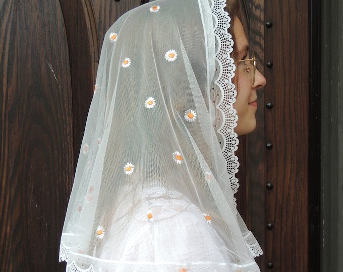 Mary’s Flower of God D-shape Chapel Veil - Etsy