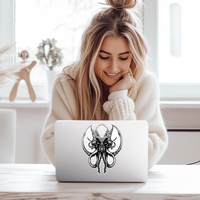 Cthulhu Decal - Etsy