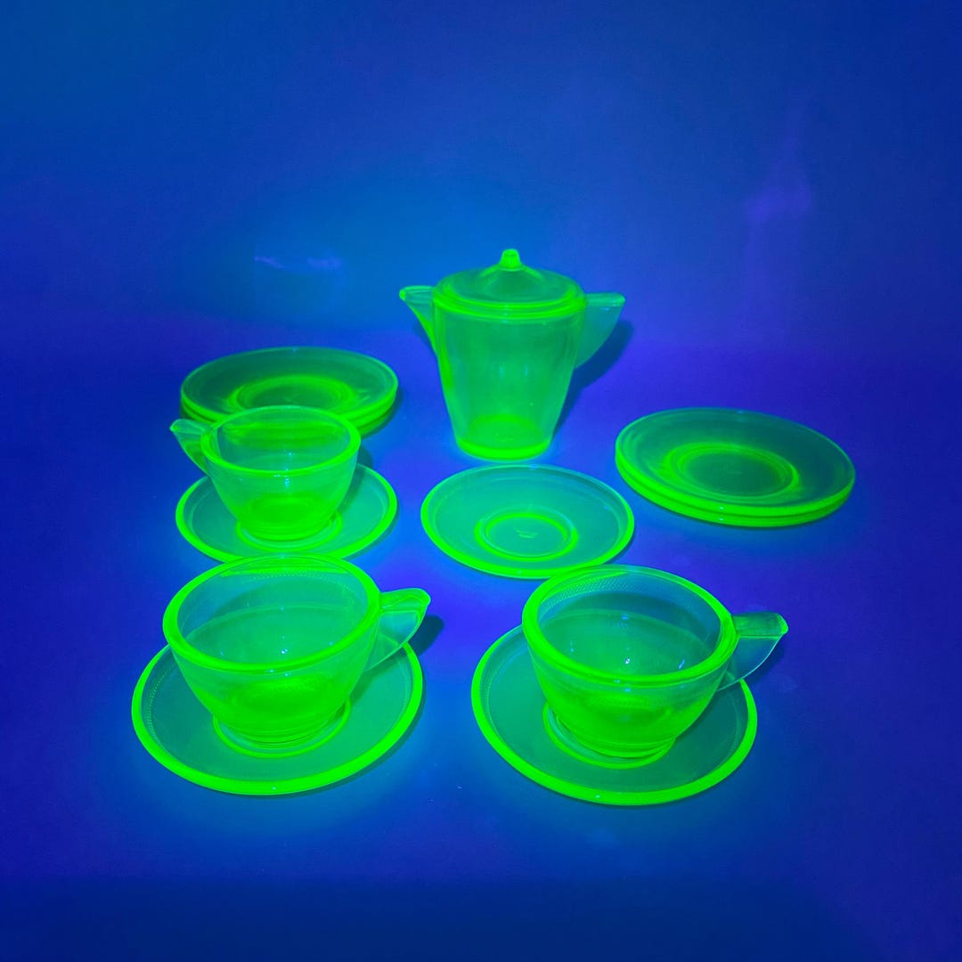 Vintage Akro Agate Green Uranium Glass Children’s Play Tea Set ...