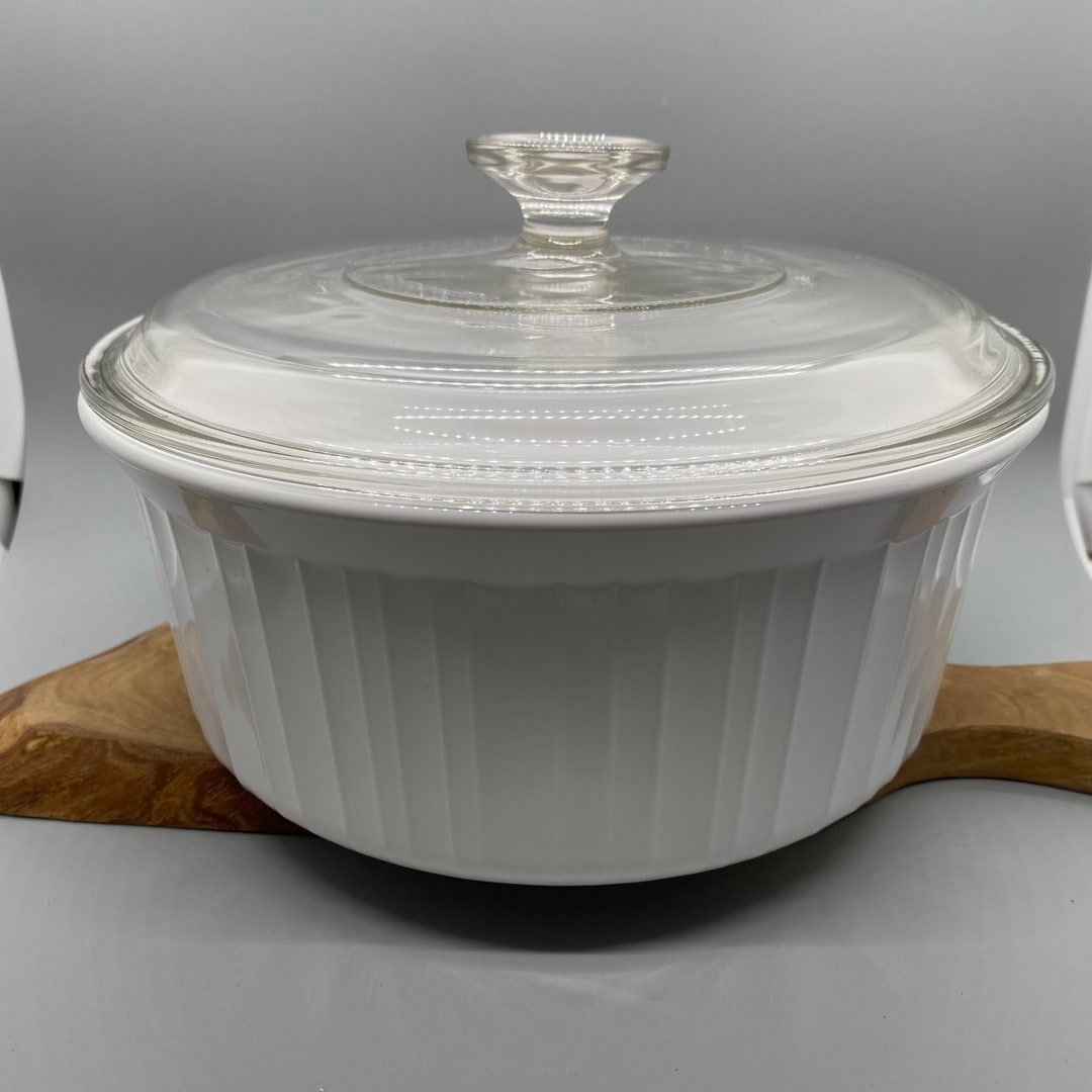 Vintage French White 2.5 L Round Corningware Dish With Lid. Preowned in ...