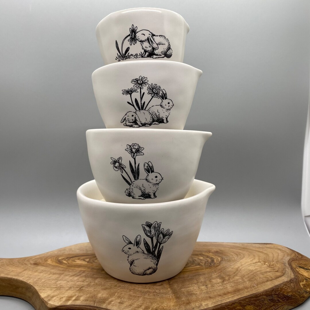 Set of 4 Ceramic Black and White Bunny Measuring Cups by Rae Dunn. New ...