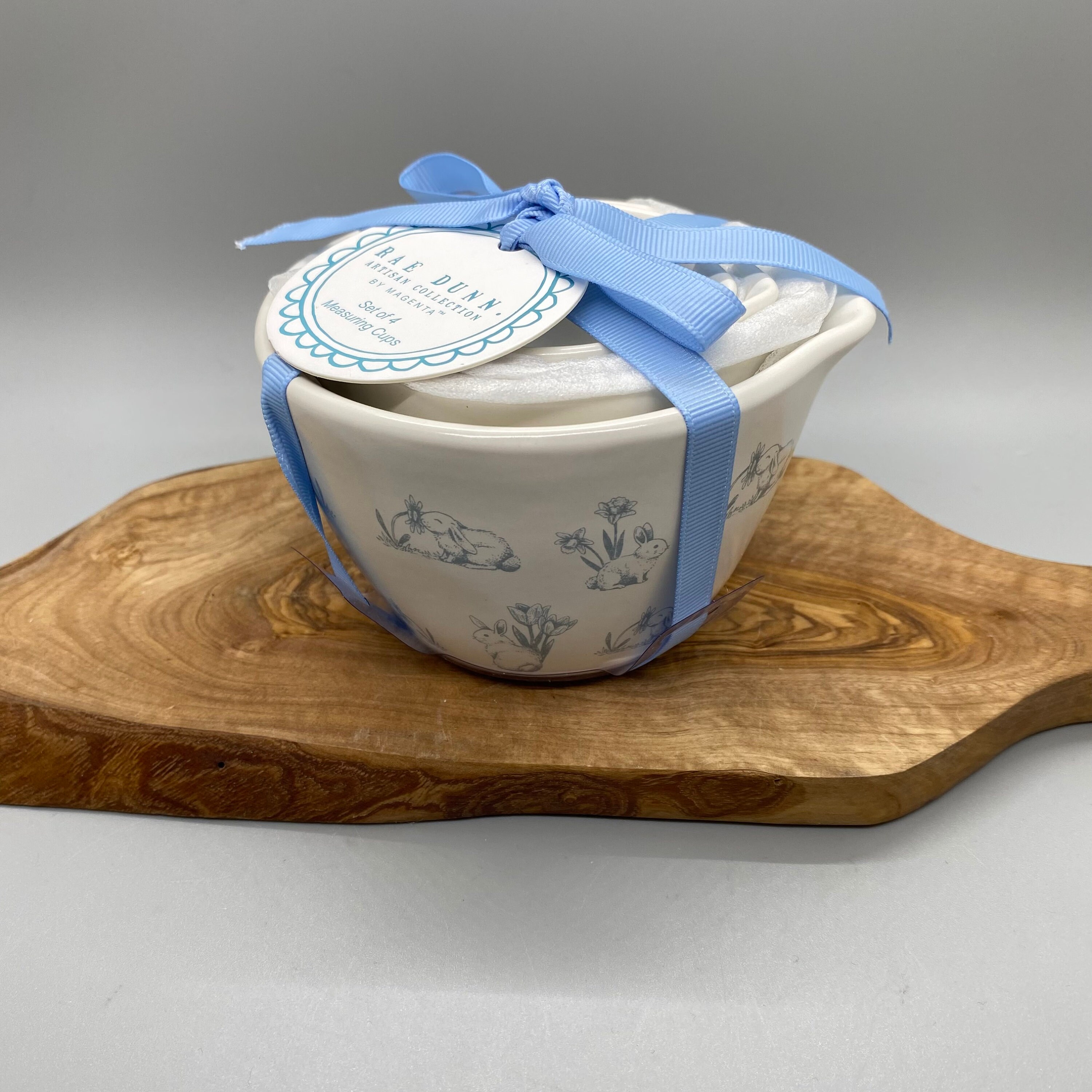 Easter Scene Ceramic Measuring Cups by Rae Dunn. Measurements in ...