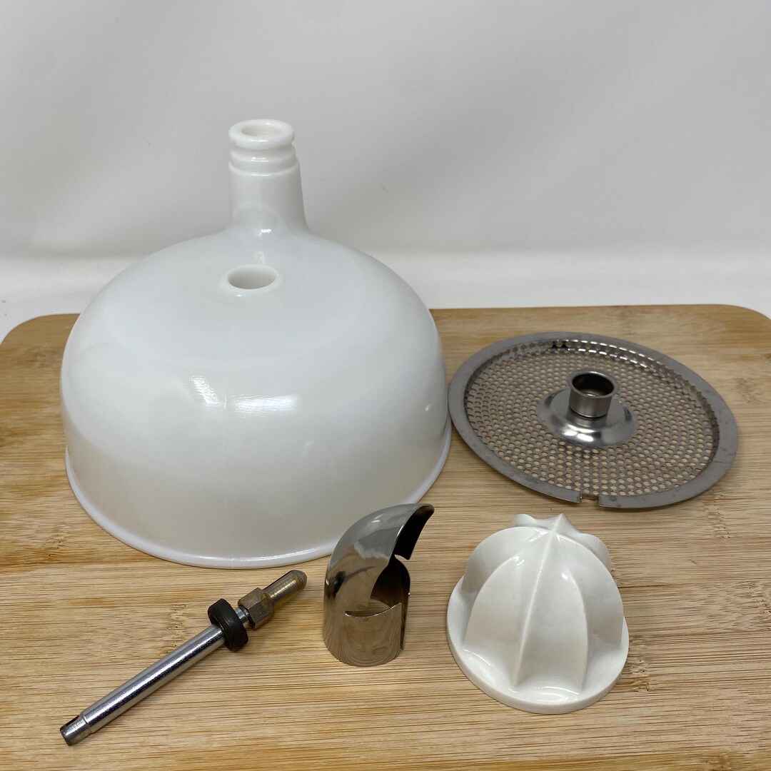 Vintage Sunbeam Mixmaster Milk Glass Juicer Attachments. Included Bowl ...