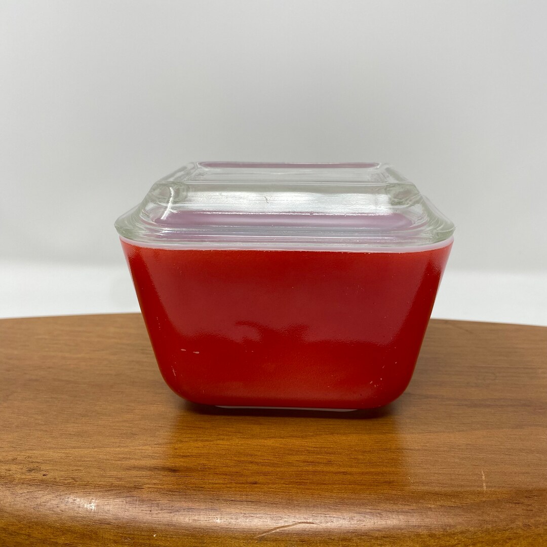 PYREX Vintage Primary Red Small Fridgie With Lid. 501 Dish With ...