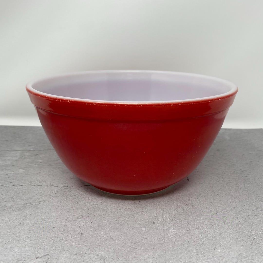 Primary Red Pyrex #402 Bowl of the Nesting Bowl Set. 1950s Vintage ...