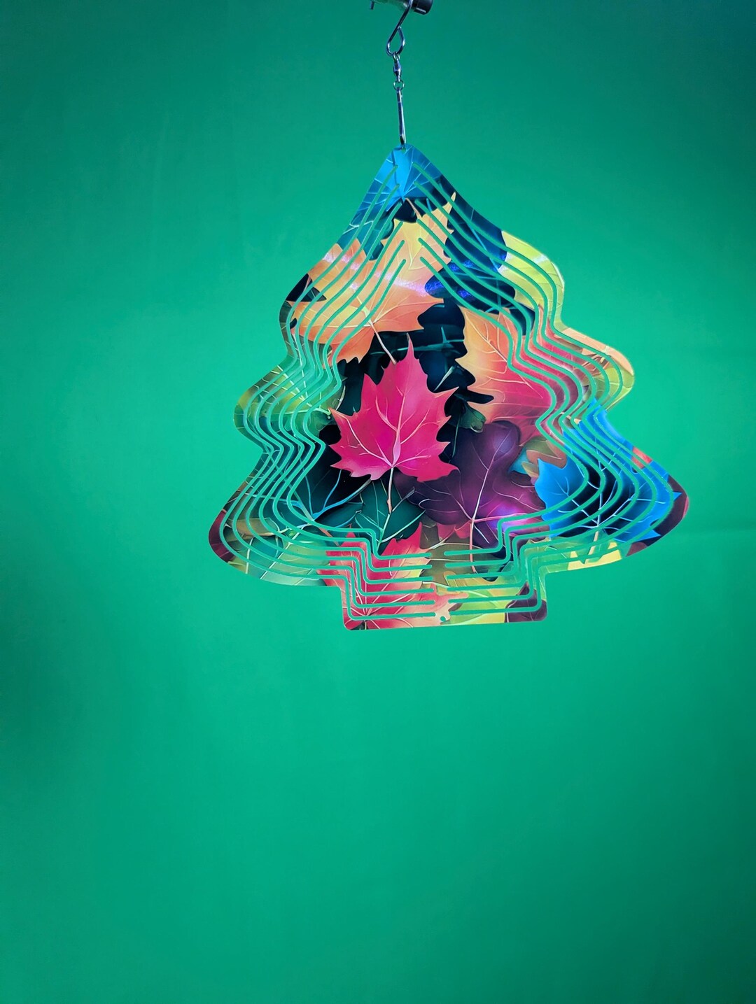 10 Inch Apple Shaped Aluminum Wind Spinner Decorated With Colorful ...