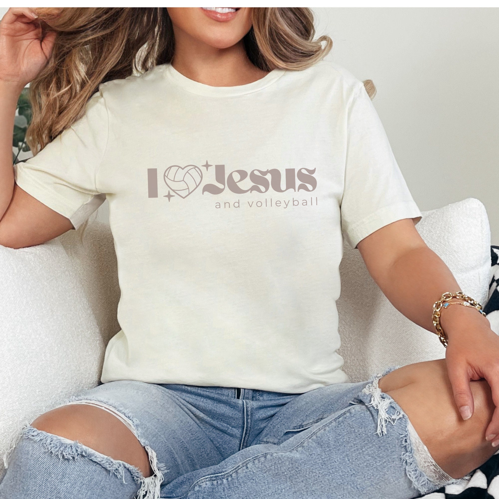 I Love Jesus and Volleyball Shirt Christian Clothing Catholic T-shirt ...