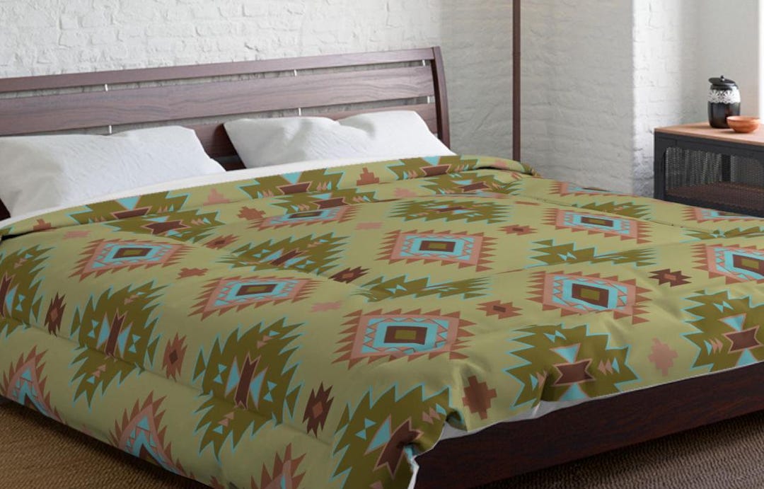 Geometric Comforter in Earthy Tones, Cozy Bedspread for Home Decor ...