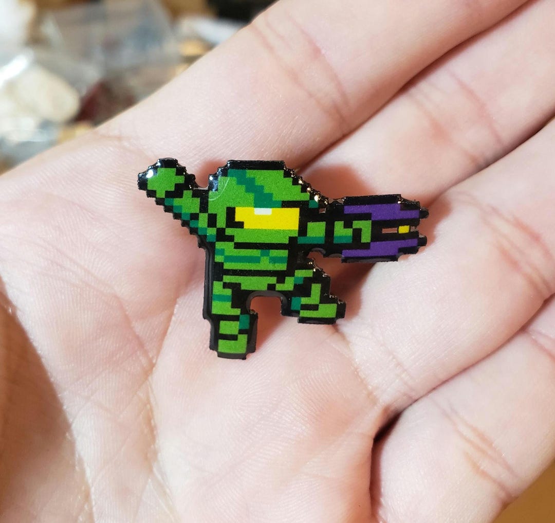 Halo Master Chief Pixelated Pin, Megaman Style Lightweight Collectible ...