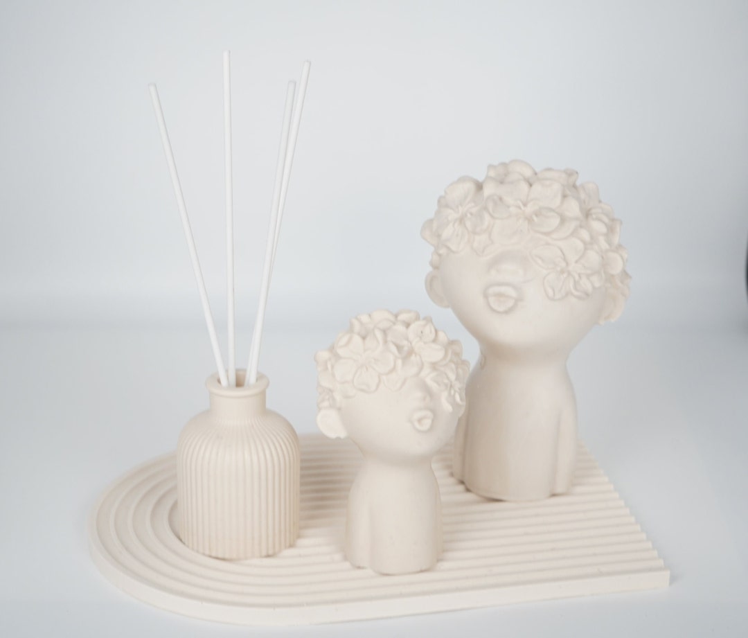 Handmade Jesmonite Flower Cover Eyes Boy Statue Sculpture , Eco ...