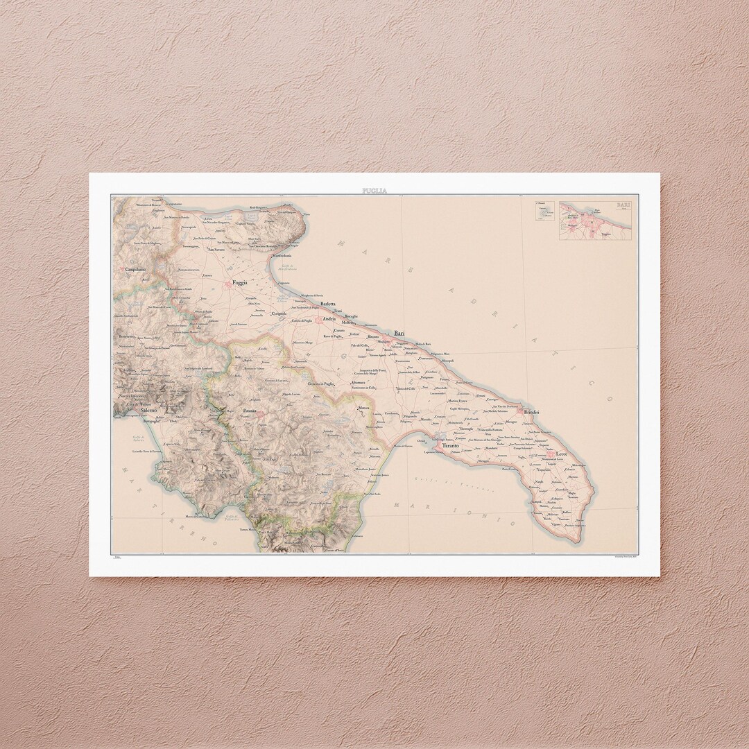 Mapa da Apúlia (Itália): mapa decorativo em estilo vintage no tamanho ...