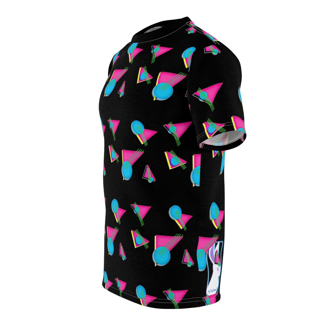 Men's Retro 90s Shirt Vintage-inspired Graphic Tee Bold Nostalgic ...