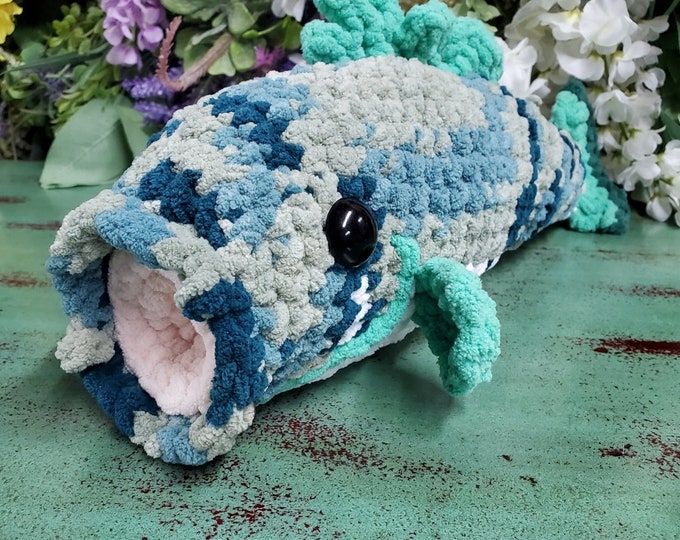 Largemouth Bass Plush Keychain - Etsy Canada