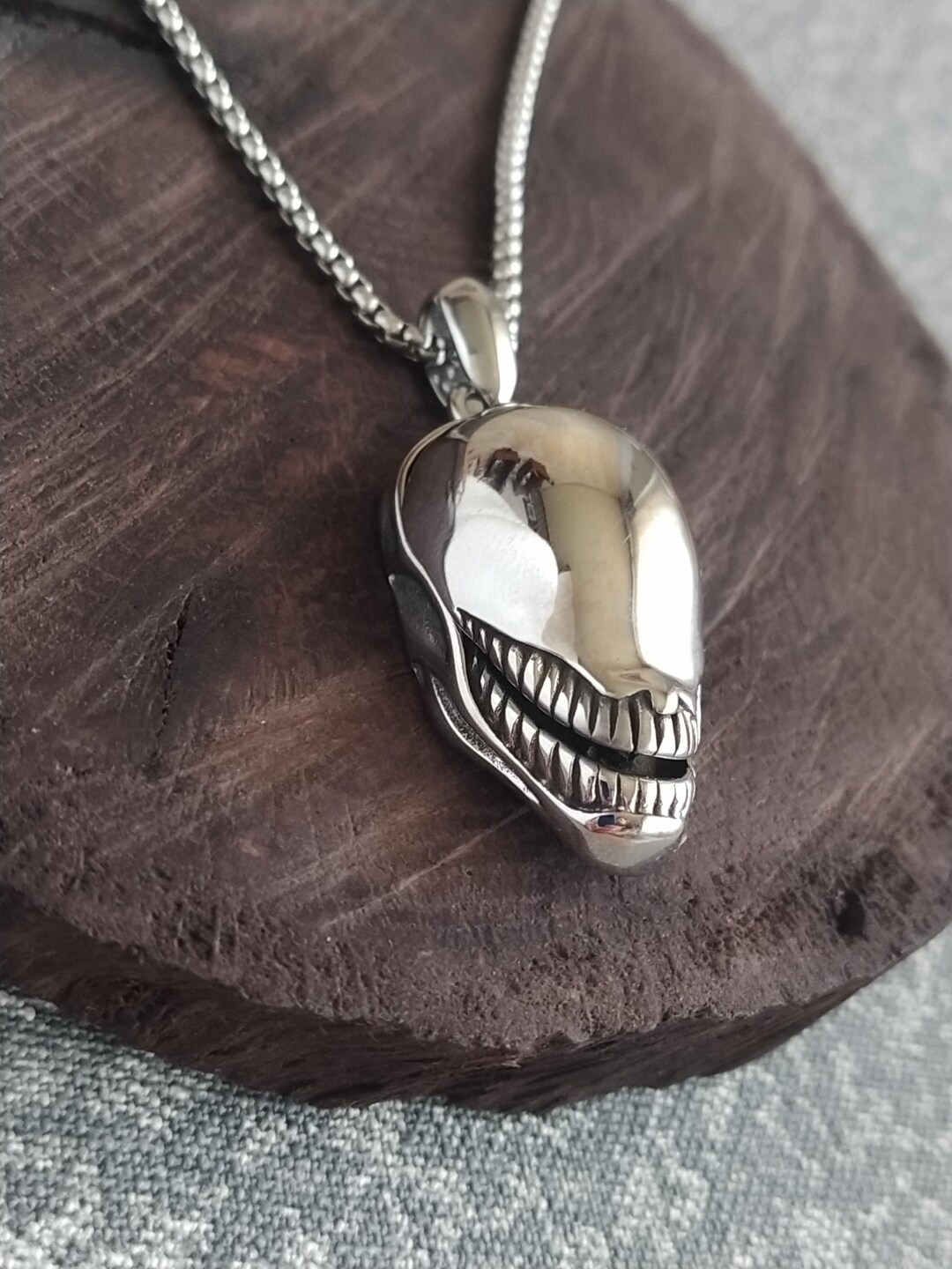 Venom Necklace / Opening Necklace / Necklace With a Secret / Steel ...