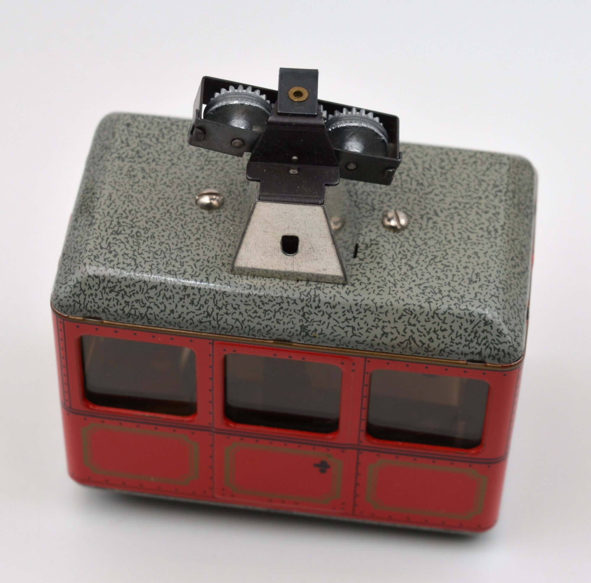 RED CABLEWAY CAR Nostalgic Red Tin Toy Wind up Cable Car Kovap ...