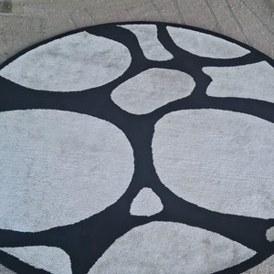 Hand Tufted Circle Shaped Woolen Carpet, Handmade Carpet, Wool Area Rug ...