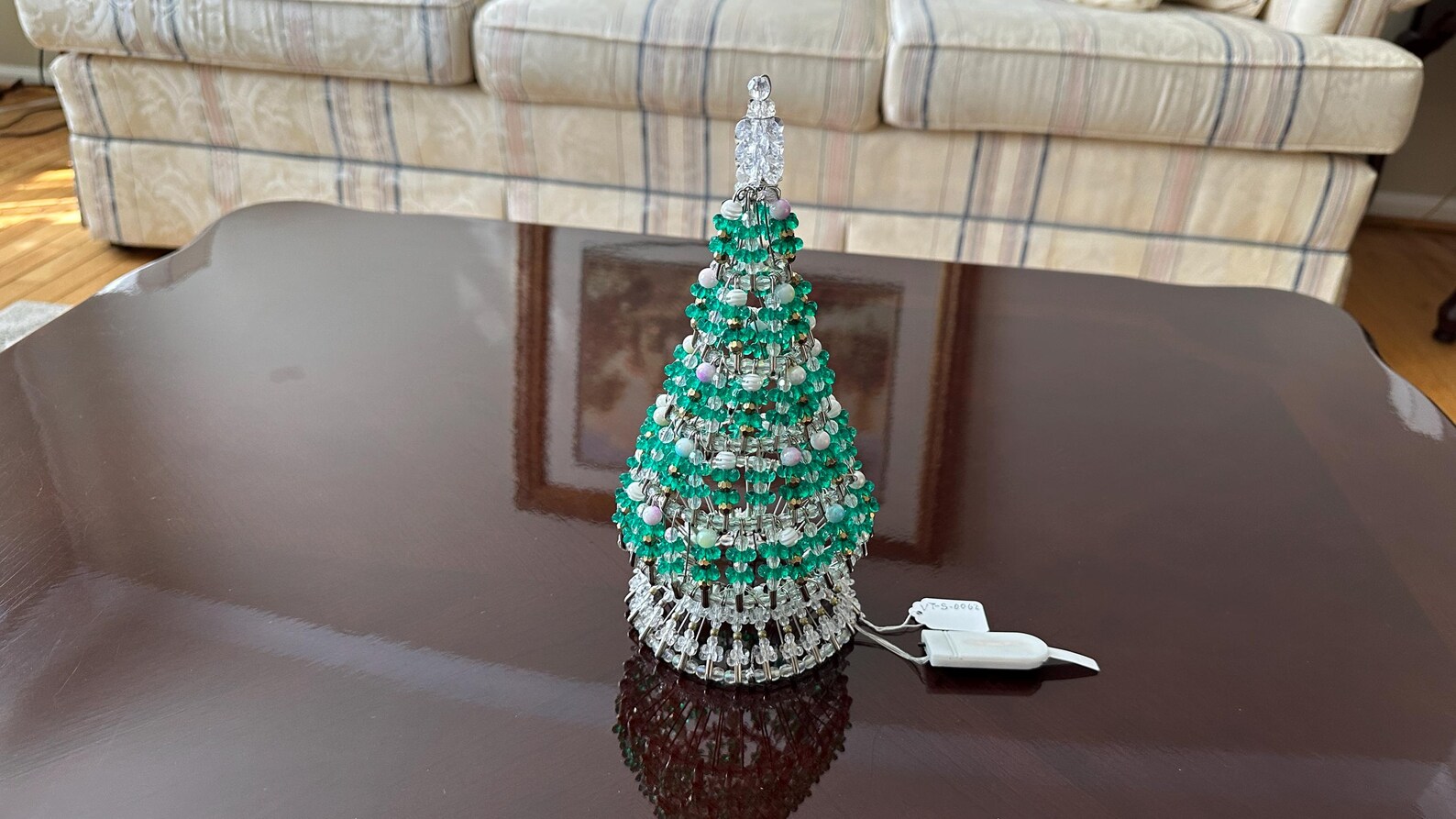 FREE SHIPPING!! Vintage-style Bead & Safety Pin Holiday Tree 10” W ...