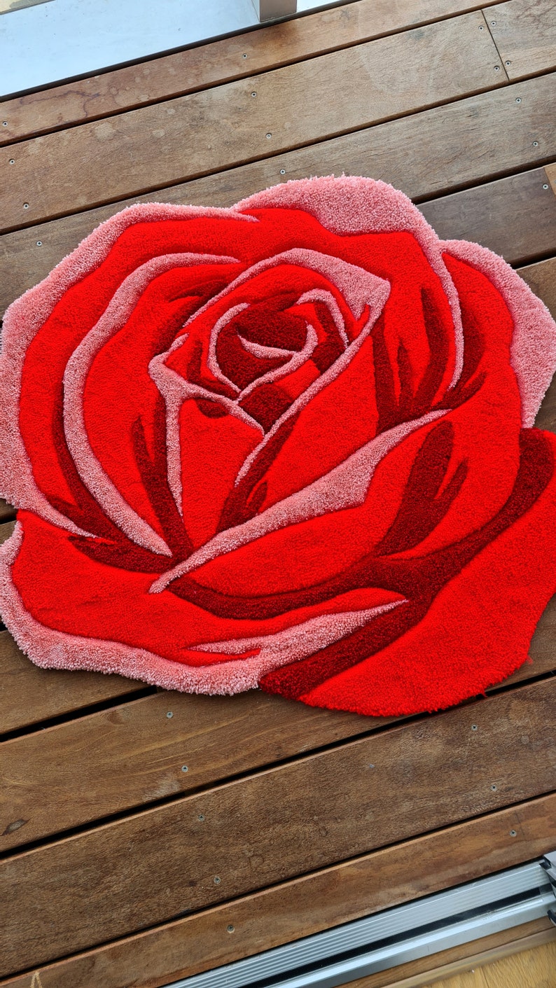 Tufted Rose Rug | Handmade | Red and Pink | Statement Area Rug - Etsy