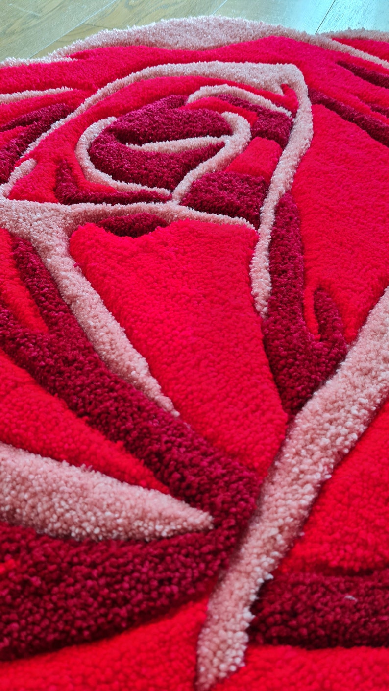 Tufted Rose Rug | Handmade | Red and Pink | Statement Area Rug - Etsy