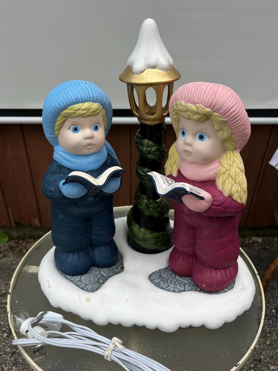 Christmas Carols Carollers Singing Outside Under Lampost Set Ceramic ...