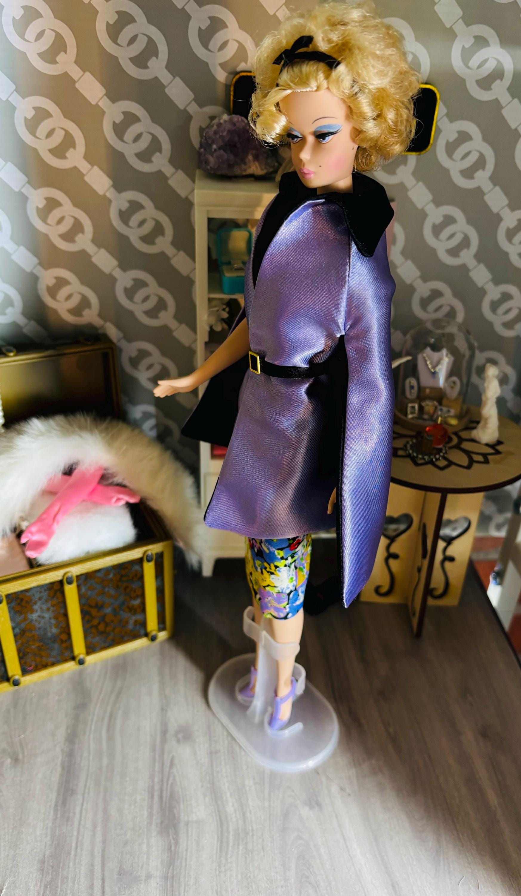 Trench Setter Hankie Chic Pattern Vintage Style Dress, Split Sleeve ...