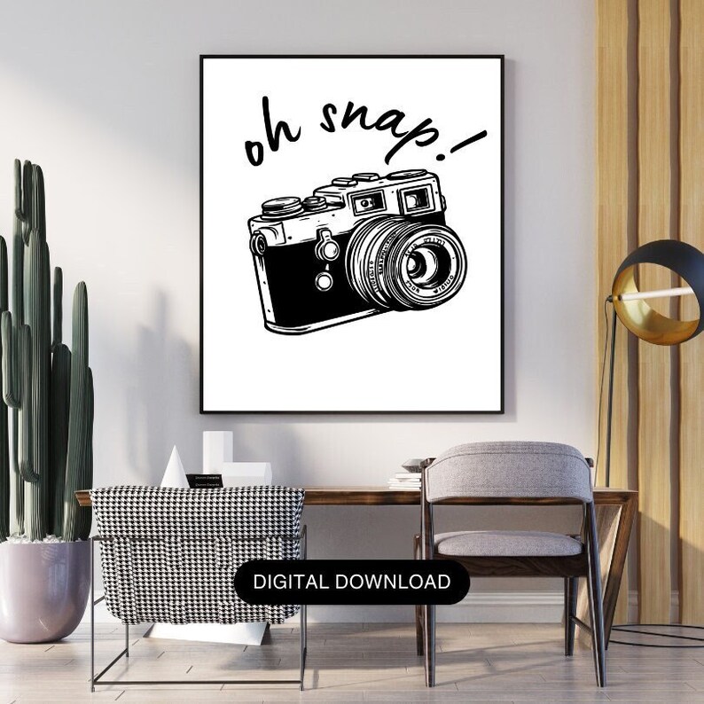 Retro Digital Camera Wall Art, Black and White Vintage Home Decor ...