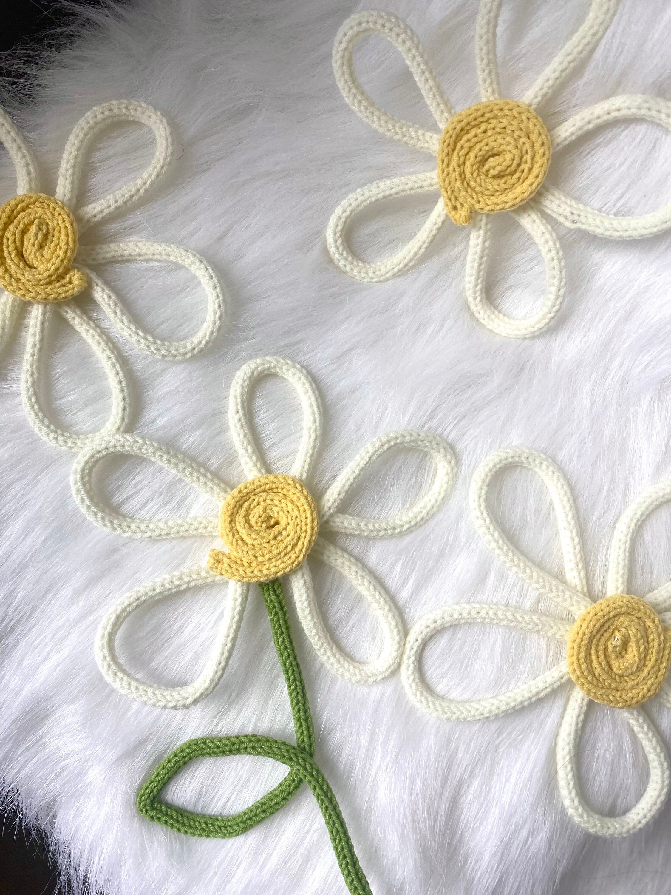 Knitted Wire Daisy Decor: Nursery Wall Art - Etsy